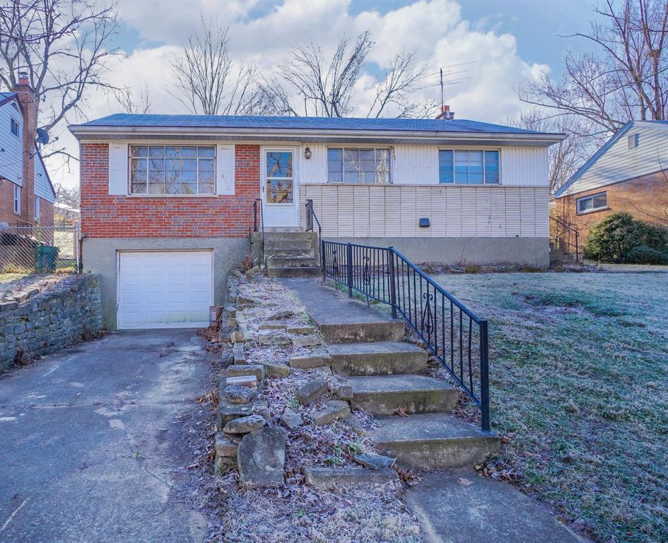 8772 Mockingbird Ln, Cincinnati, OH 45231 - See Est. Value, Schools & More