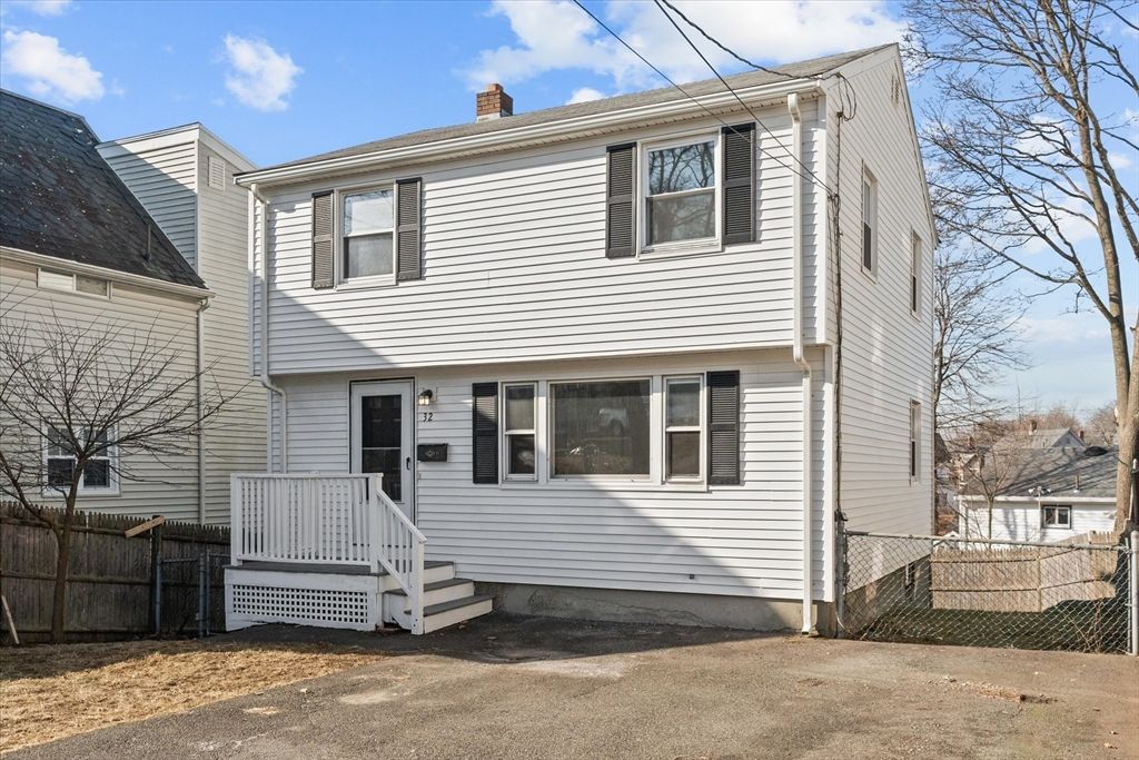 32 Safford St, Lynn, MA 01905 - See Est. Value, Schools & More