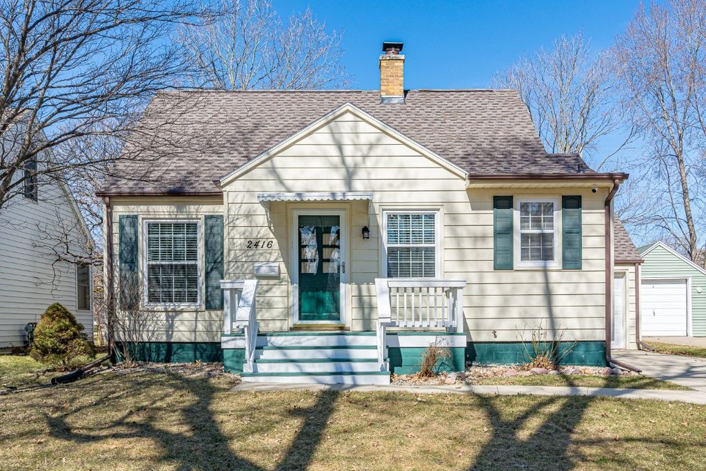 2416 E Ave NE, Cedar Rapids, IA 52402 - See Est. Value, Schools & More