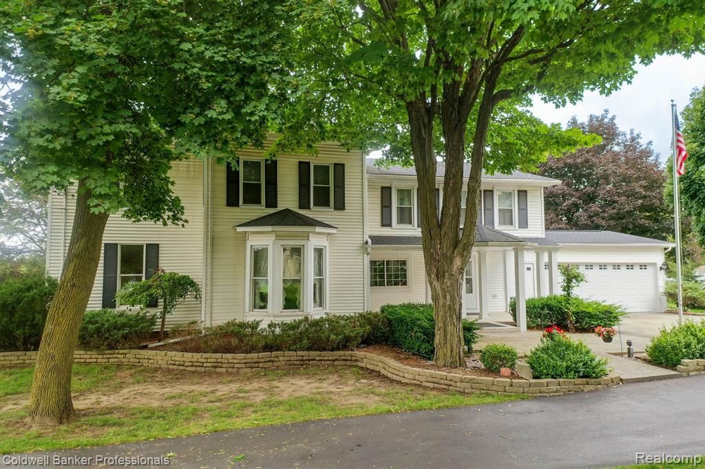 4423 E Hill Rd, Grand Blanc, MI 48439 - See Est. Value, Schools & More