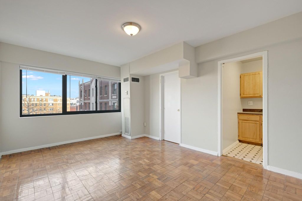 1815 17th St NW #85ea76b73, Washington, DC 20009 - See Est. Value ...