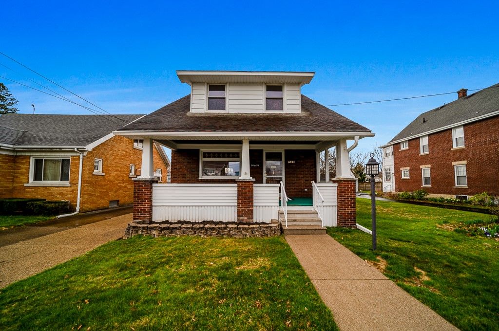 735 E 31st St, Erie, PA 16504 - See Est. Value, Schools & More