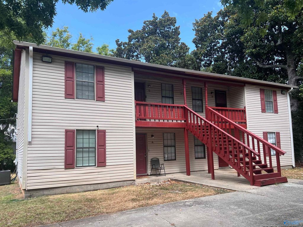 201 8th Ave SW #4, Decatur, AL 35601 Multi-Family for Sale | MLS# 21866038