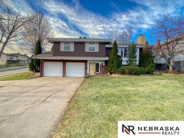 3806 N 93rd St, Omaha, NE 68134 - See Est. Value, Schools & More