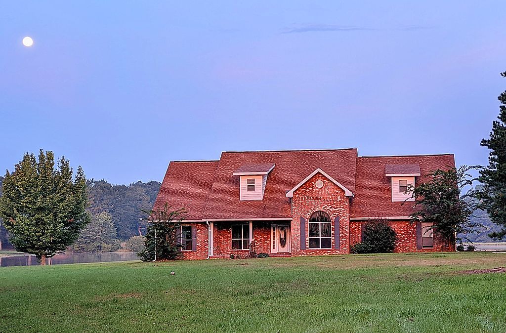 203 Country Park Dr, Petal, MS 39465 - See Est. Value, Schools & More