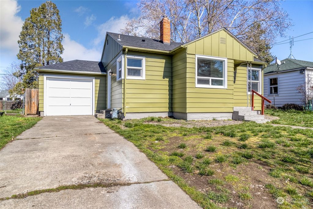 1527 Portland Avenue, Walla Walla, WA 99362 - See Est. Value, Schools ...