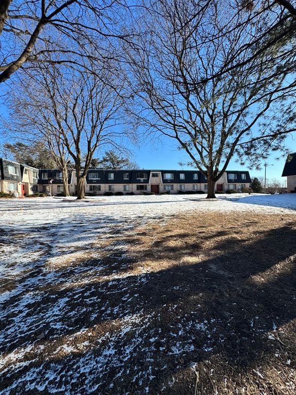 1668 Shawano Ave #4, Green Bay, WI 54303 - See Est. Value, Schools & More