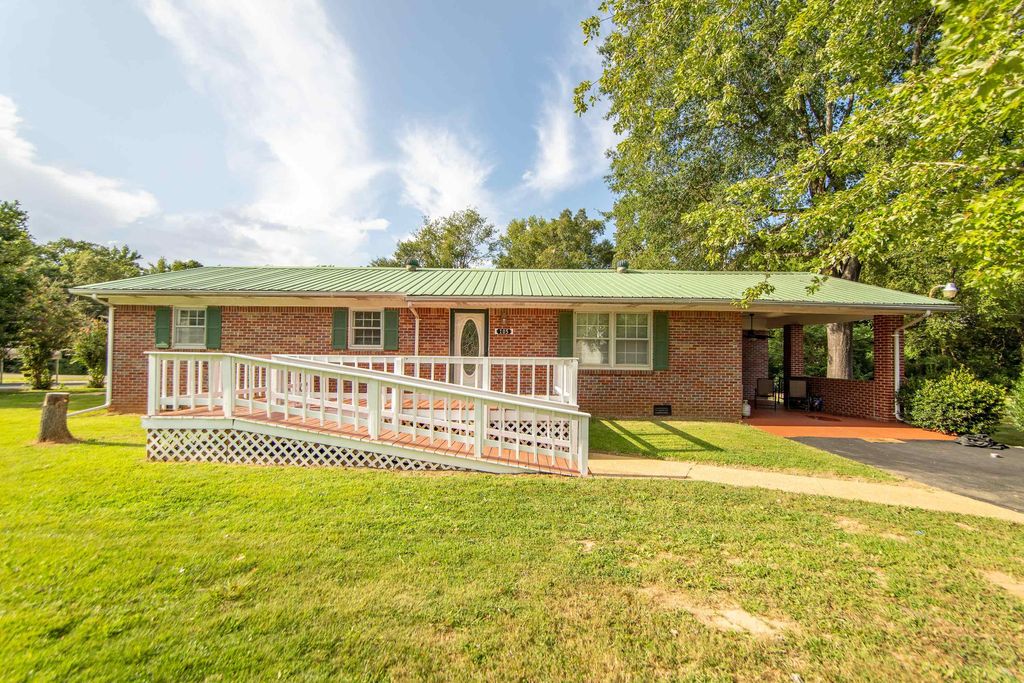 105 Riddle Rd, Savannah, TN 38372 | MLS# 10155790 | Trulia