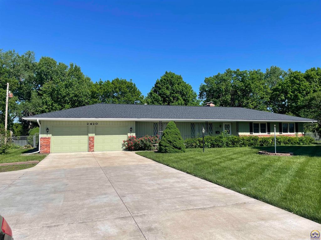 2420 SE Croco Rd, Topeka, KS 66605 - See Est. Value, Schools & More