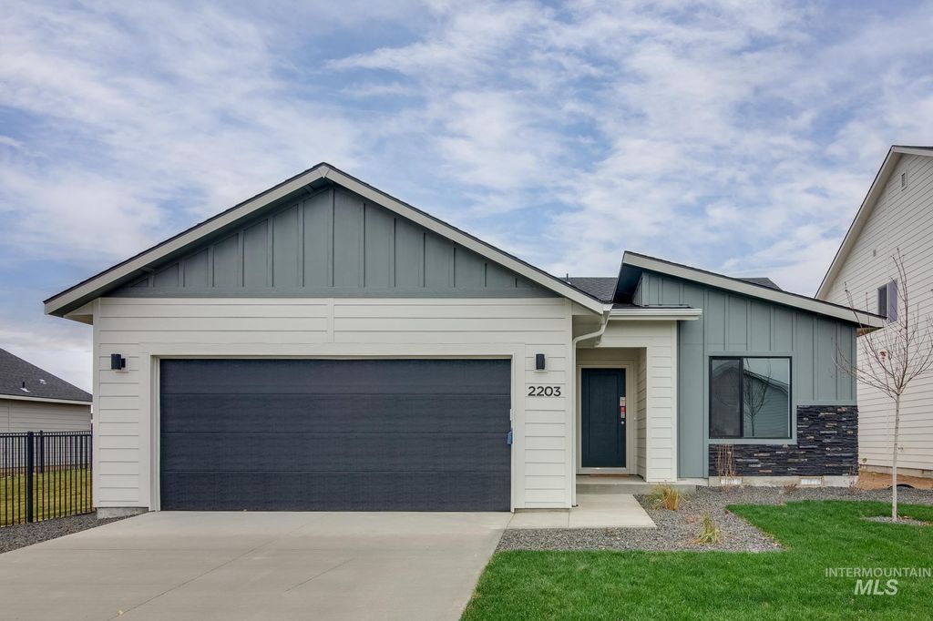 825 SW Alpha St, Mountain Home, ID 83647 | MLS# 98936809 | Trulia
