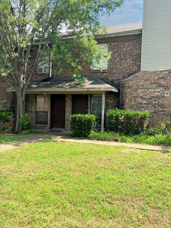 5829 Shadydell Dr, Fort Worth, TX 76135 | Trulia