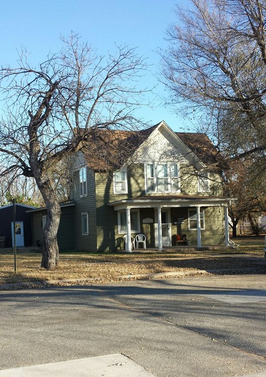 311 N Kingman Ave, Haviland, KS 67059 - See Est. Value, Schools & More