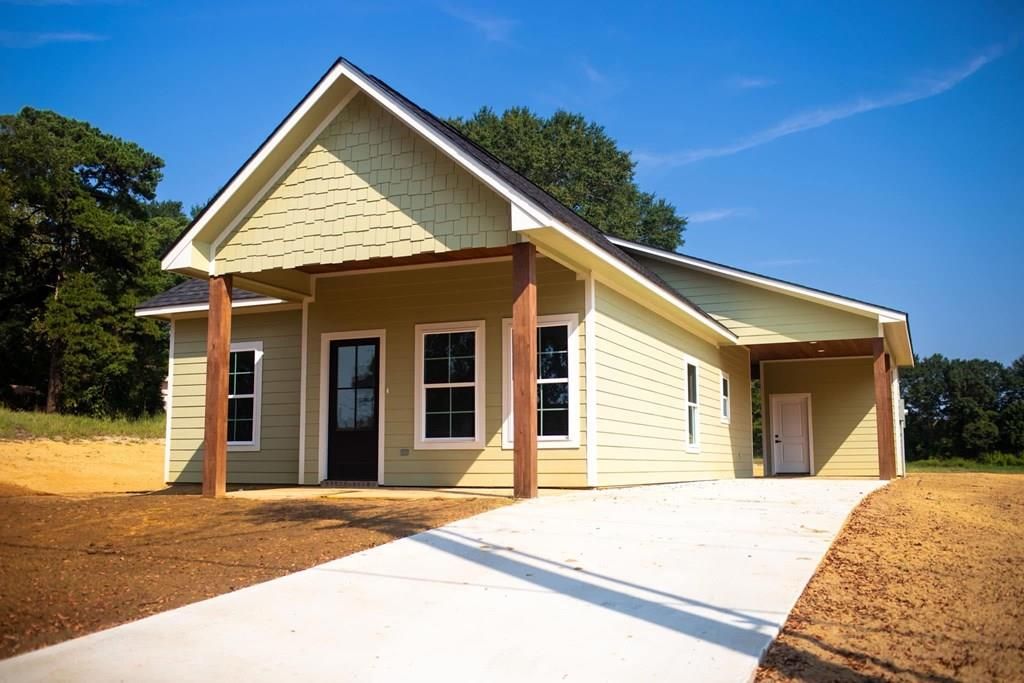 605 Baker St, Atlanta, TX 75551 | MLS# 200392 | Trulia