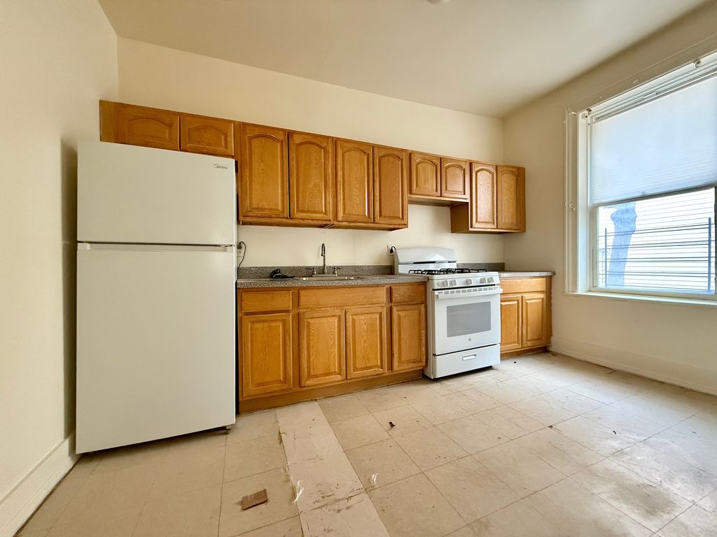 327 Milford St #1, Brooklyn, NY 11208 - Trulia | Trulia