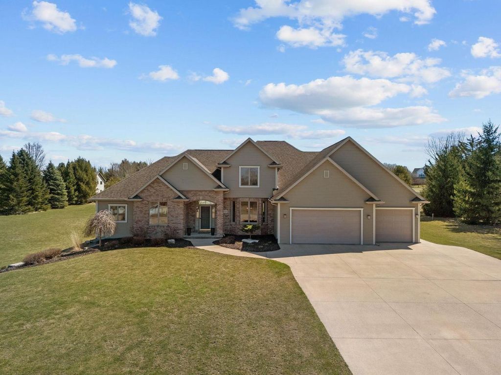 8448 HWY T, Larsen, WI 54947 | MLS# 50306586 | Trulia