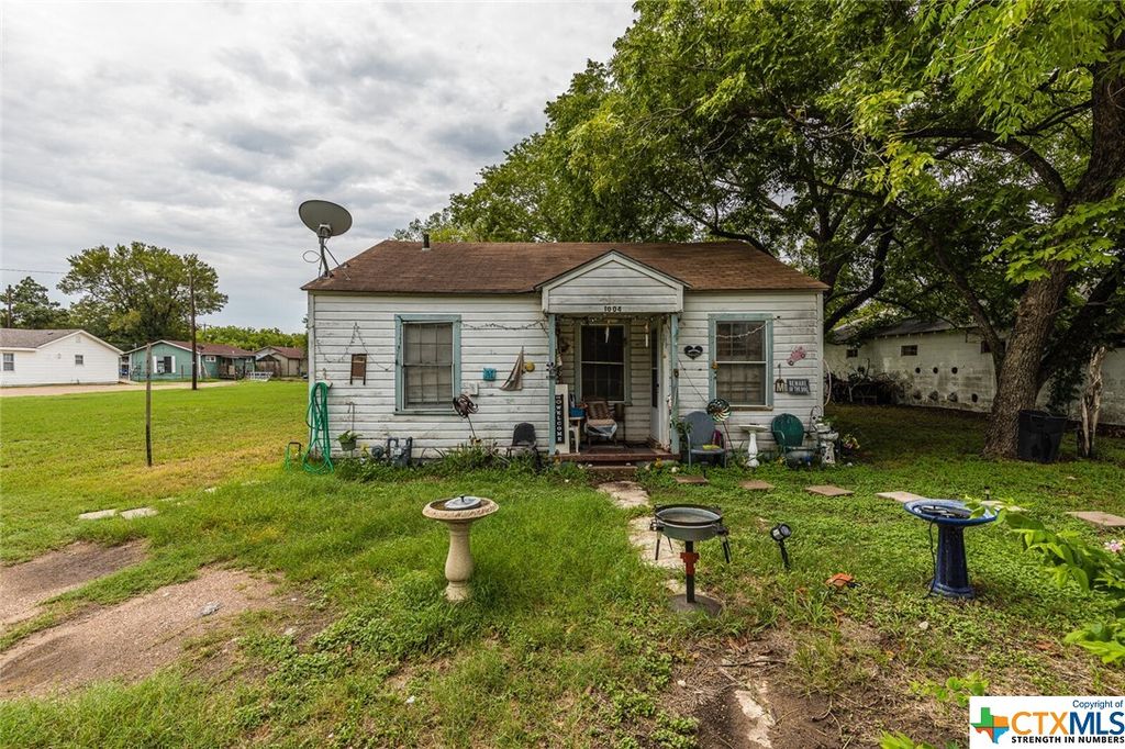 1004 Live Oak St, Marlin, TX 76661 | Trulia