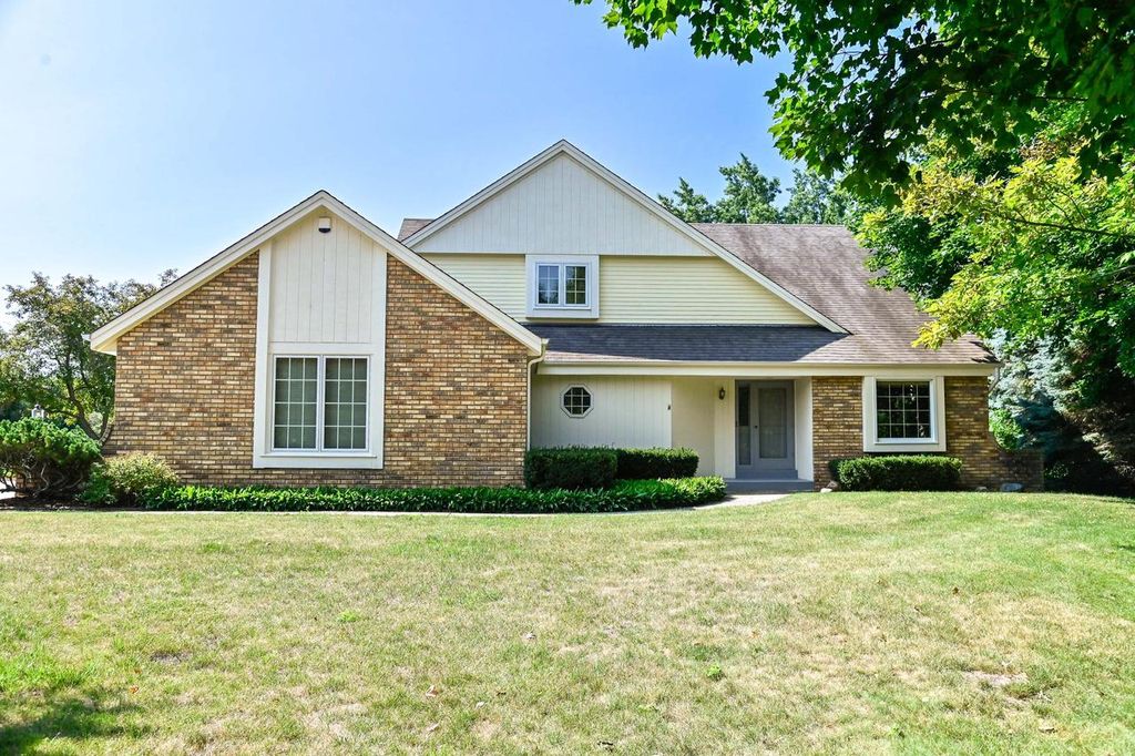 21185 Ann Rita DRIVE, Brookfield, WI 53045 | Trulia