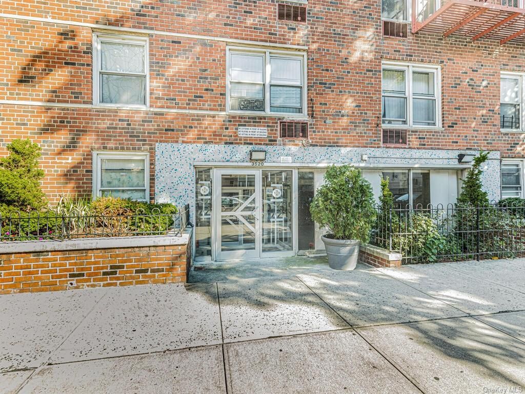 3520 Tryon Ave #401, Bronx, NY 10467 | Trulia