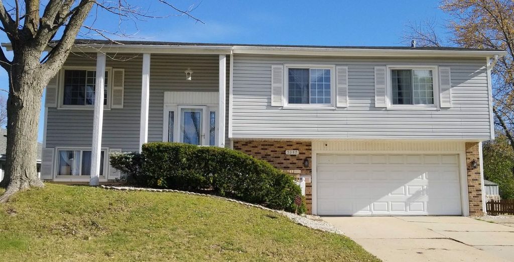 5347 Arlington Dr W, Hanover Park, IL 60133 - See Est. Value, Schools ...