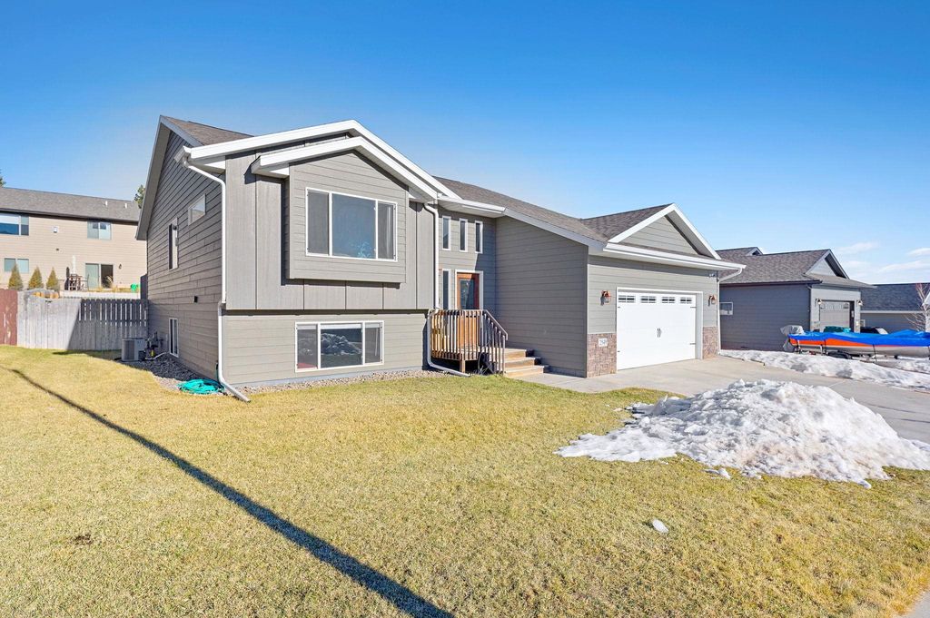 2549 Meadows Dr, Sturgis, SD 57785 - See Est. Value, Schools & More