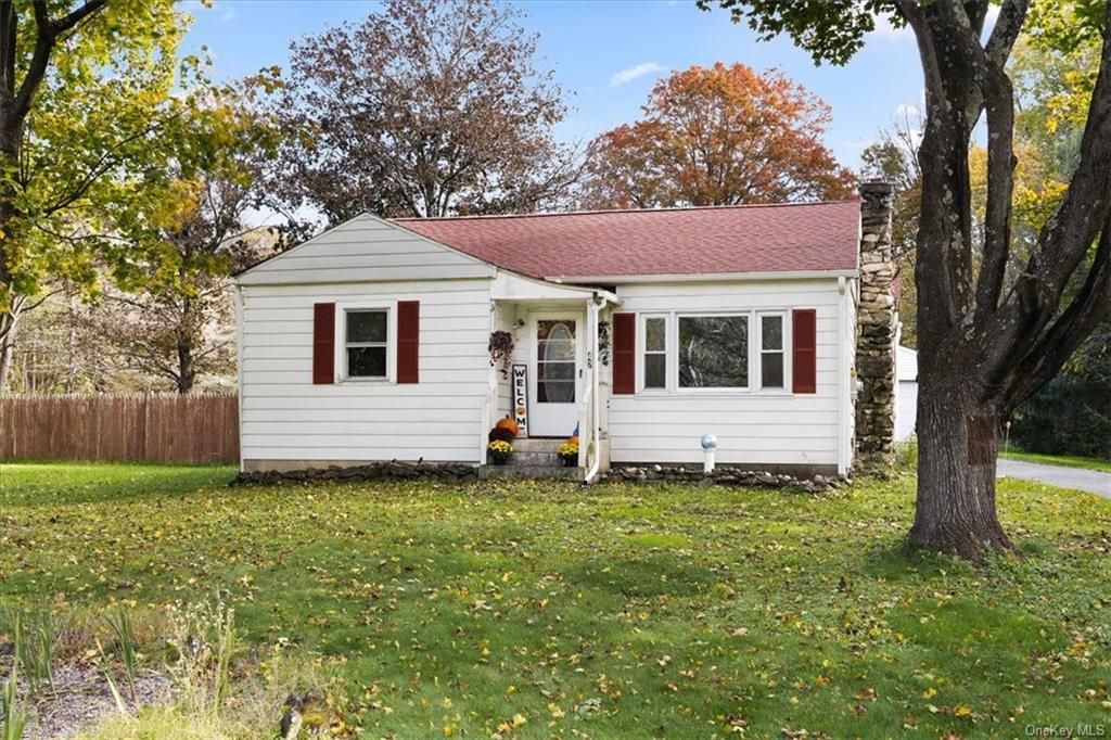 42 County Route 93, New Hampton, NY 10958 | Trulia 42 County Route 93, New Hampton, NY 10958 | Trulia