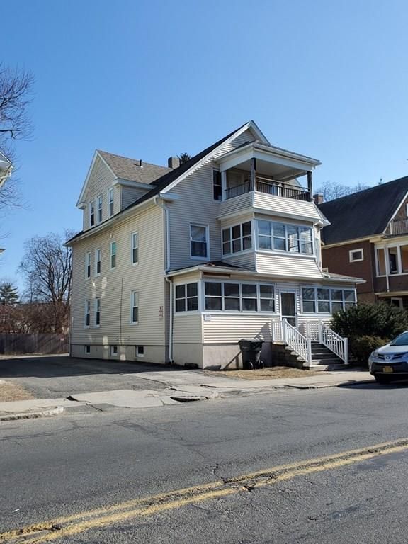 949 Liberty St #3, Springfield, MA 01104 - See Est. Value, Schools & More