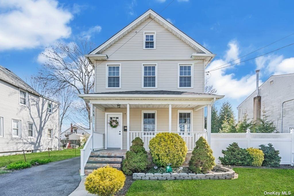 122 N 7th Street, Lindenhurst, NY 11757 | Trulia