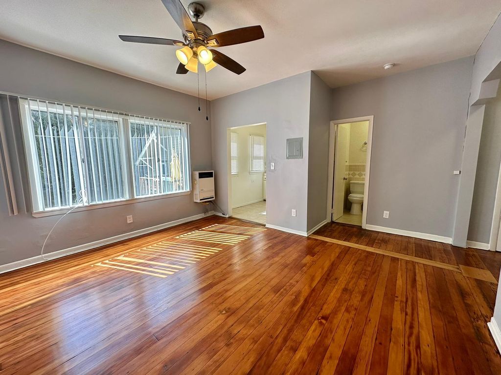 544 N Heliotrope Dr #207, Los Angeles, CA 90004 - See Est. Value ...