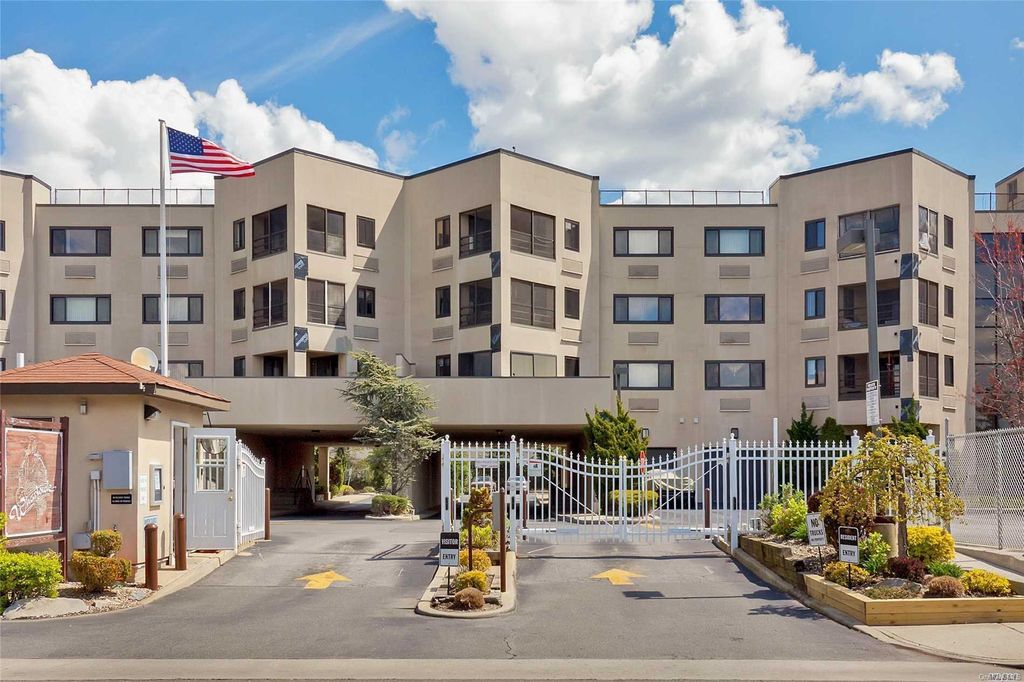 725 Miller Avenue #437, Freeport, NY 11520 - See Est. Value, Schools & More