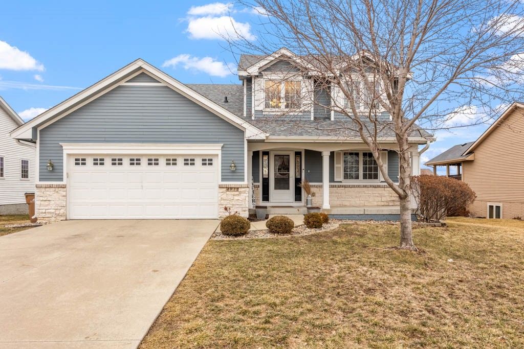 4911 Meadow Cir, Johnston, IA 50131 - See Est. Value, Schools & More