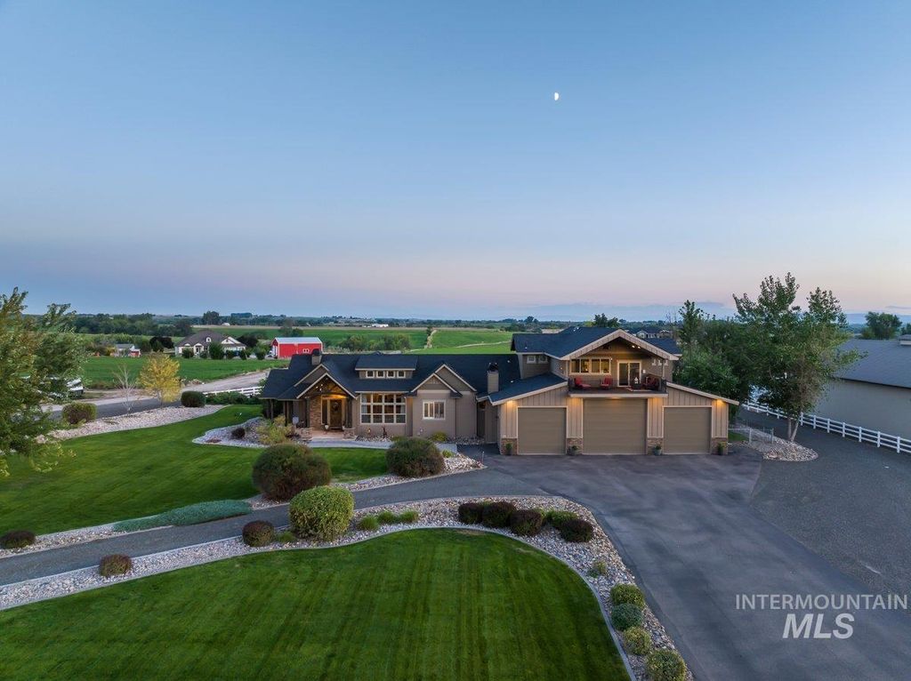 1085 Glenway Ave, Fruitland, ID 83619 - See Est. Value, Schools & More