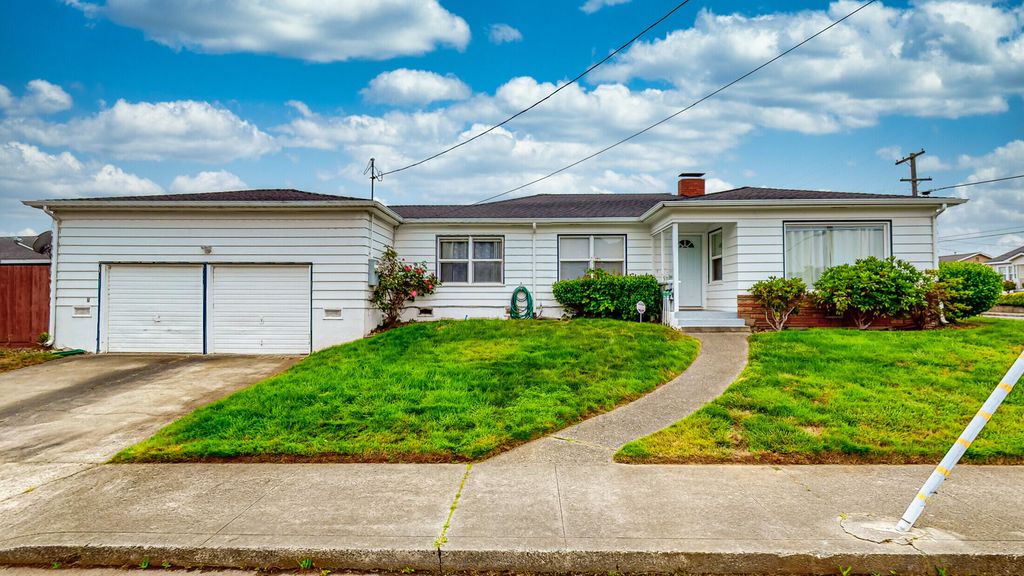 1234 Harris St, Eureka, CA 95503 | Trulia