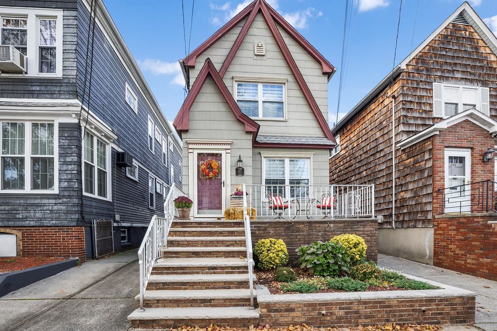 267 Avenue A, Bayonne, NJ 07002 - See Est. Value, Schools & More