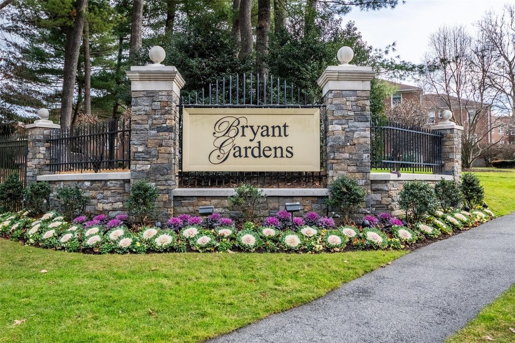 5 Bryant Crescent #1F, White Plains, NY 10605 - See Est. Value, Schools & More