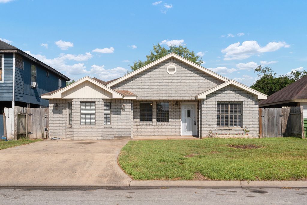 25 Oro Cir, Brownsville, TX 78521 - See Est. Value, Schools & More
