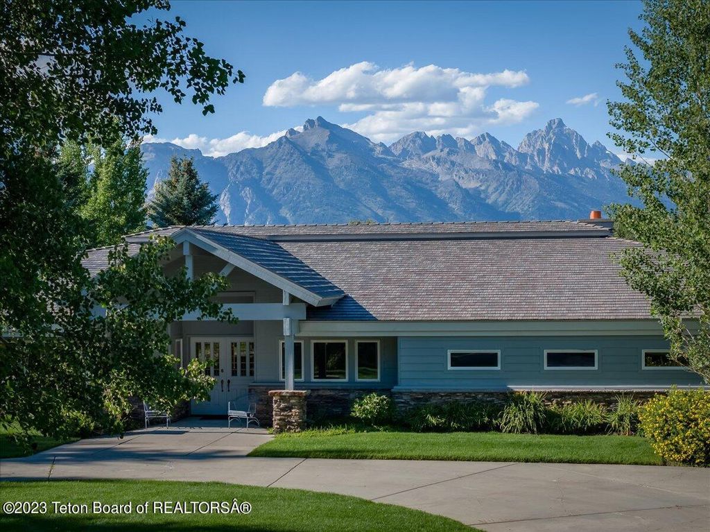 200 Huckleberry Dr, Jackson, WY 83001 | MLS# 24-1177 | Trulia