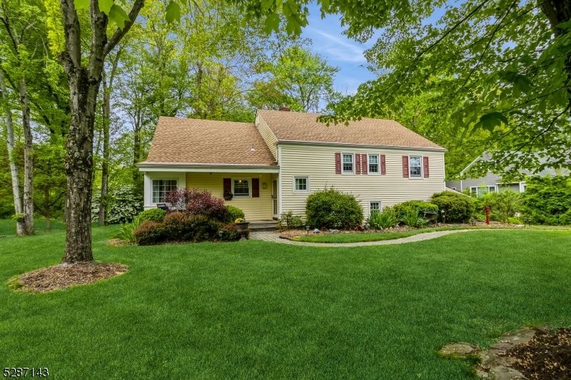 75 Chimney Ridge Dr, Morristown, NJ 07960 - See Est. Value, Schools & More
