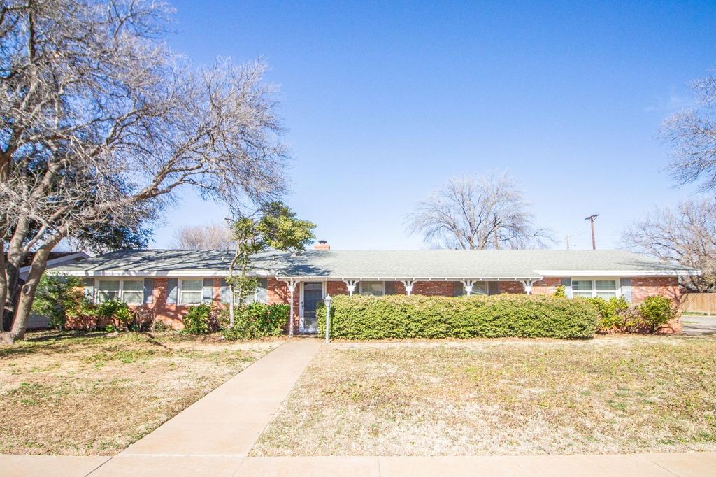 4302 40th St, Lubbock, TX 79413 - See Est. Value, Schools & More