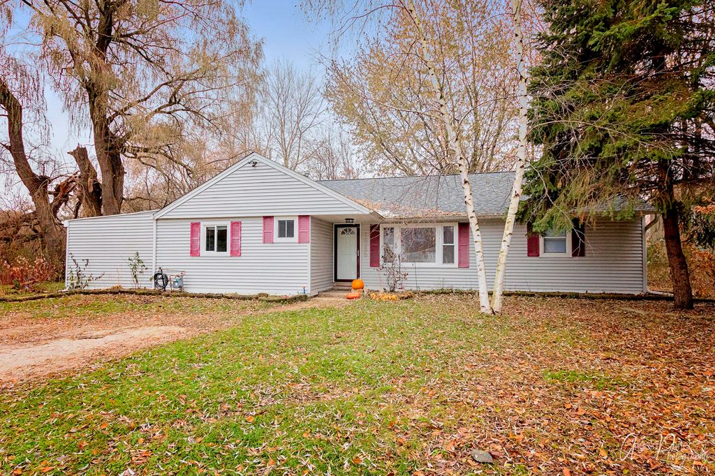 10200 11th Ave, Pleasant Prairie, WI 53158 - See Est. Value, Schools & More