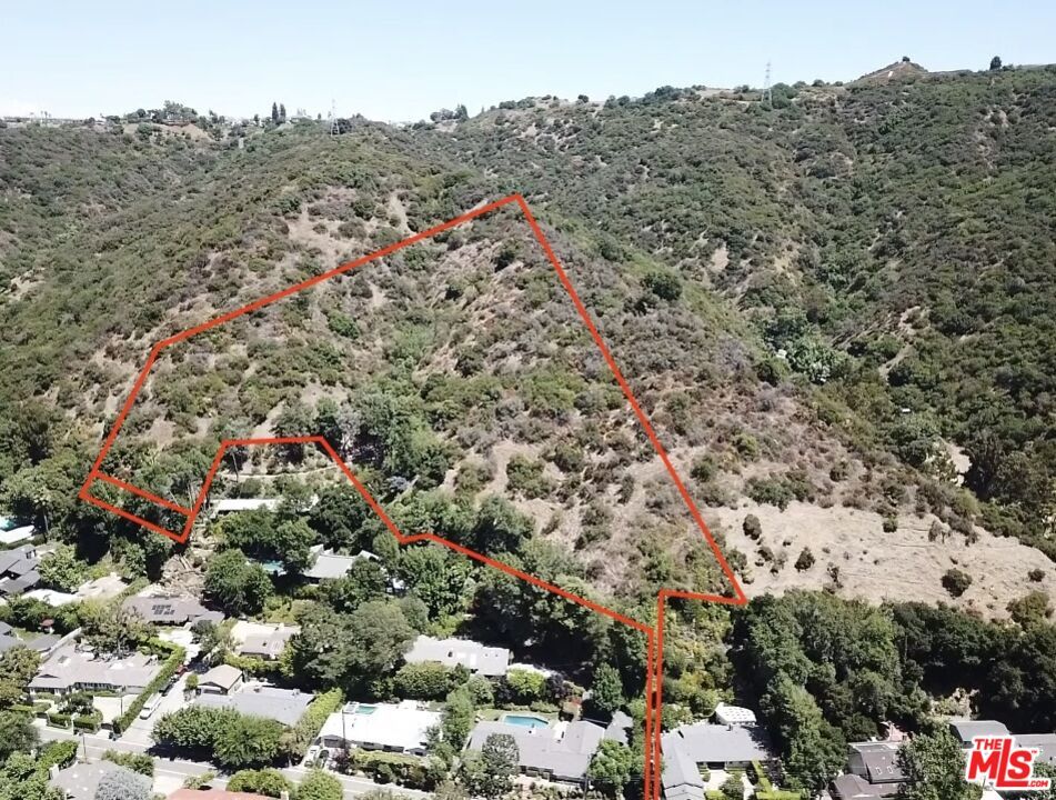 Mandeville Canyon Rd, Los Angeles, CA 90049 | MLS# 25495797 | Trulia