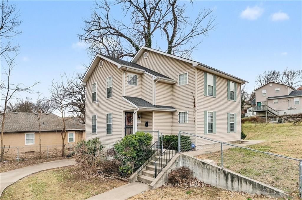 4200-4202 Flora Ave, Kansas City, MO 64110 | MLS# 2596679 - Trulia | Trulia