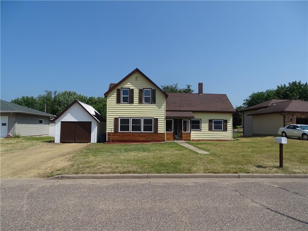 824 West Vine Street, Mondovi, WI 54755 - See Est. Value, Schools & More