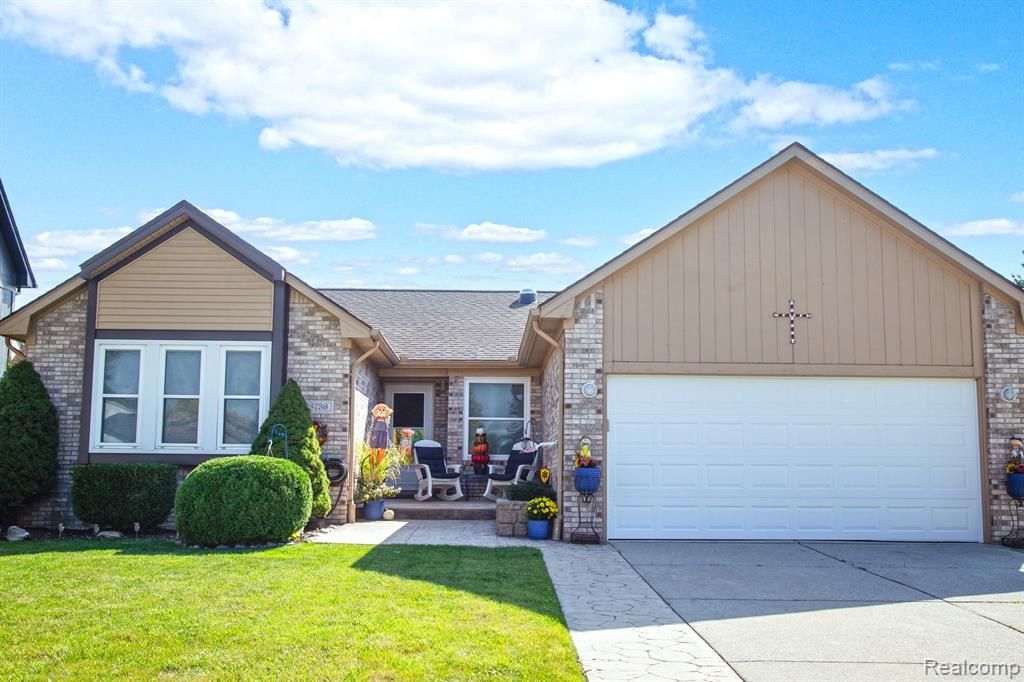 28736 Stonehenge Dr, Chesterfield, MI 48047 | Trulia