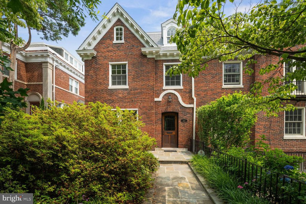 2807 Cathedral Ave NW, Washington, DC 20008 - See Est. Value, Schools ...