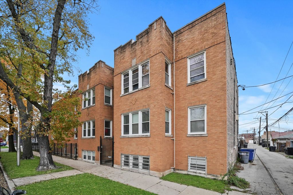 3818 W Le Moyne St #2W, Chicago, IL 60651 - See Est. Value, Schools & More