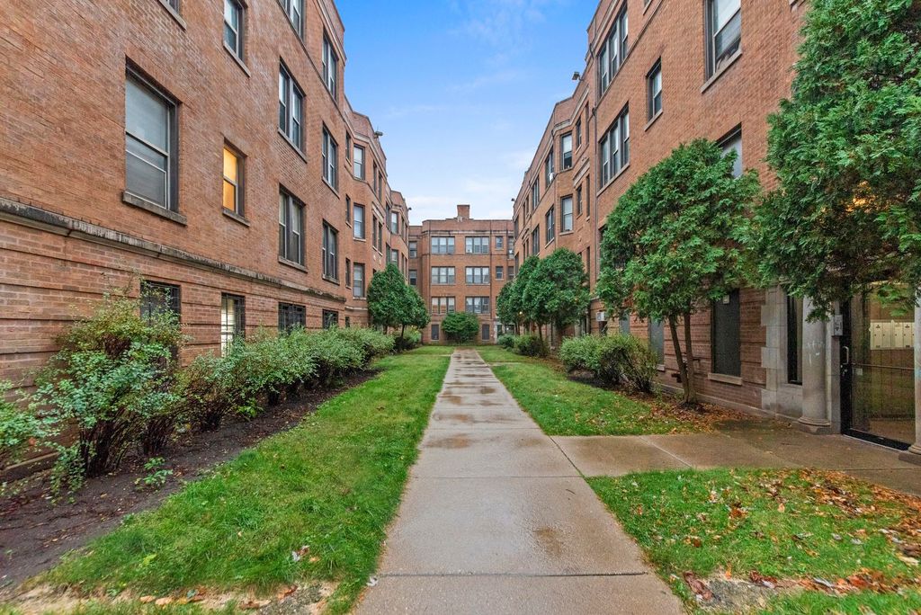 1364 W Estes Ave #64, Chicago, IL 60626 - Trulia | Trulia