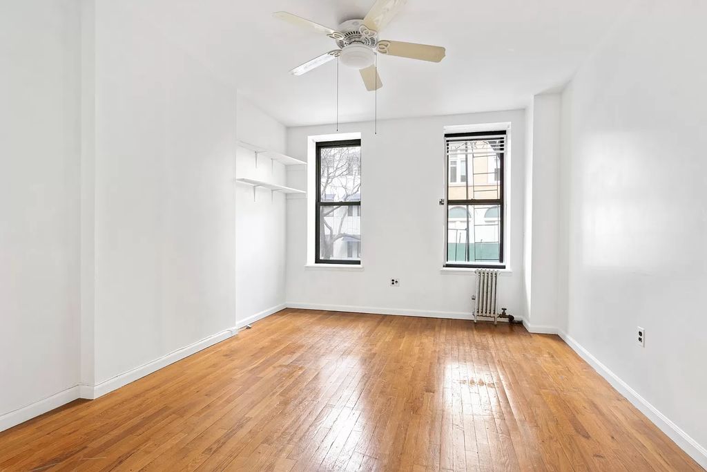 342 W 48th St #2FW, New York, NY 10036 | MLS# 22934651 | Trulia