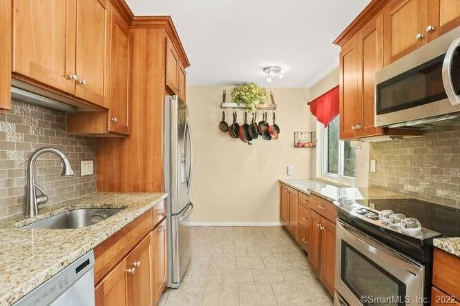 44 Cerretta Street #9, Stamford, CT 06907 - See Est. Value, Schools & More