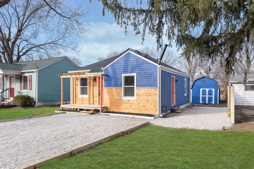 3034 W Mooresville Rd, Indianapolis, IN 46221 - See Est. Value, Schools ...