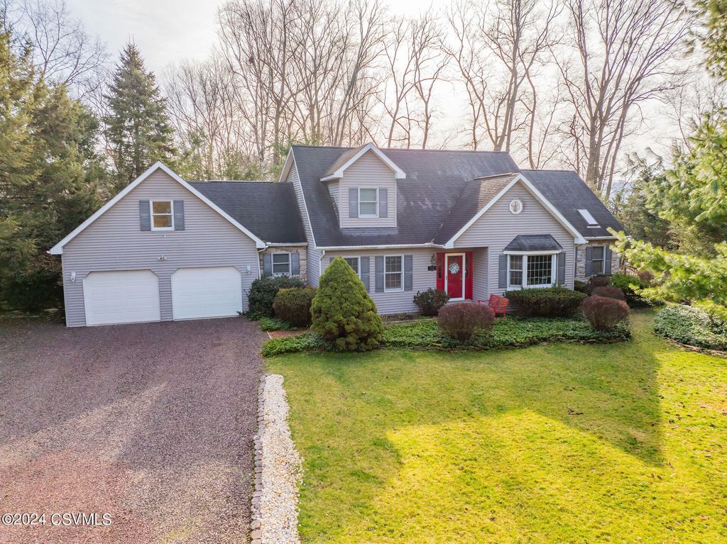 555 Crestwood Dr, Bloomsburg, PA 17815 - See Est. Value, Schools & More